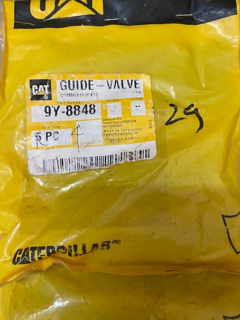 GUIDE VALVE/ ỐNG DẪN HƯỚNG XÚ PÁP 9Y-8848 - Phụ tùng Caterpillar